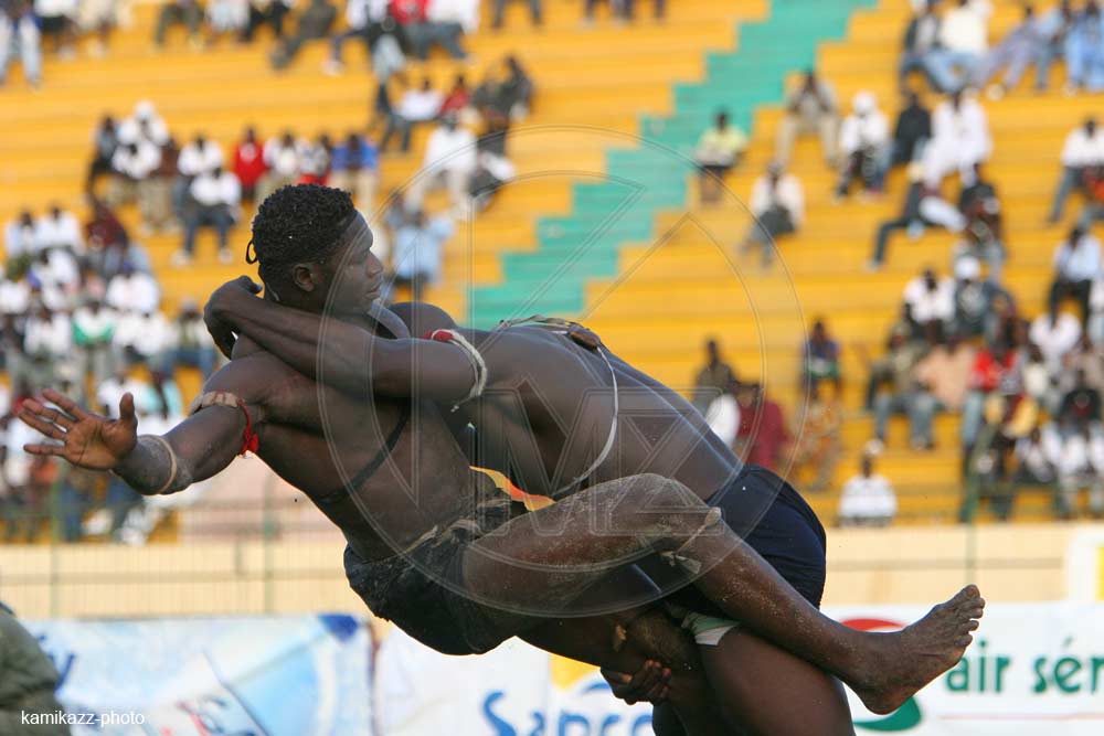 Lutte Sénégalaise avec frappe - Kamikazz • Photographies